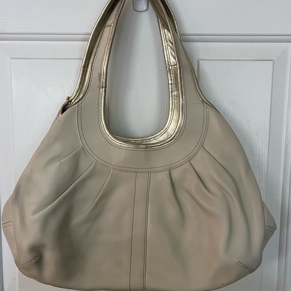 Coach | Bags | Coach Handbag Cream Size Medium | Poshmark